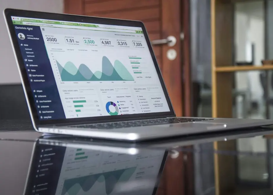 Tailor your experience with Workday extend | Strada Global